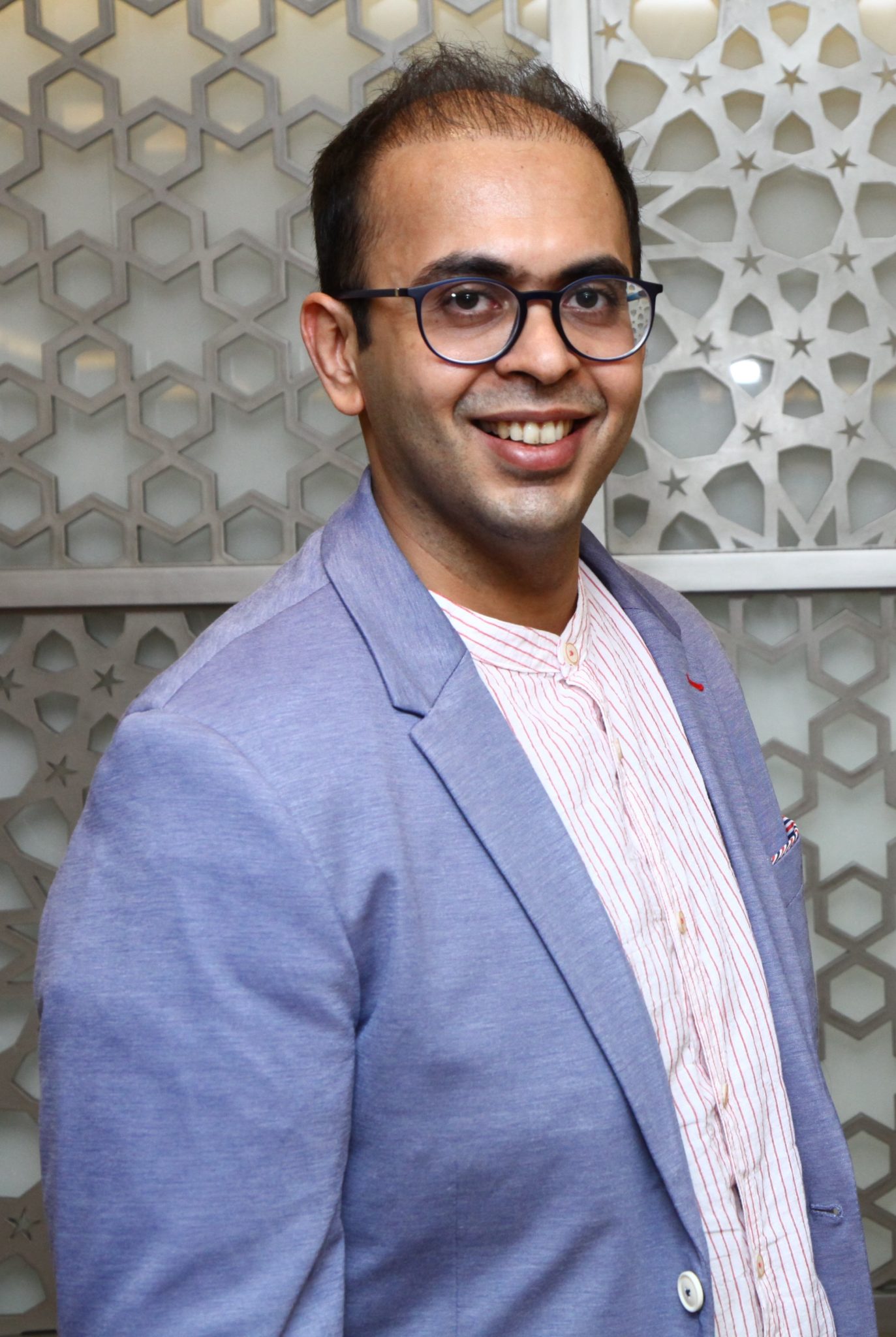 Lenskart spearheads eyewear app in Singapore, launches in Middle East ...